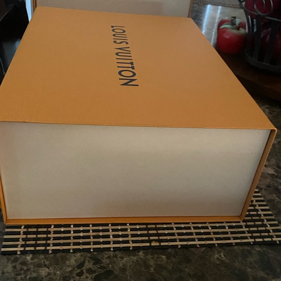 Louis Vuitton | Other | Authentic Louis Vuitton Empty Box 5x125x7lv ...